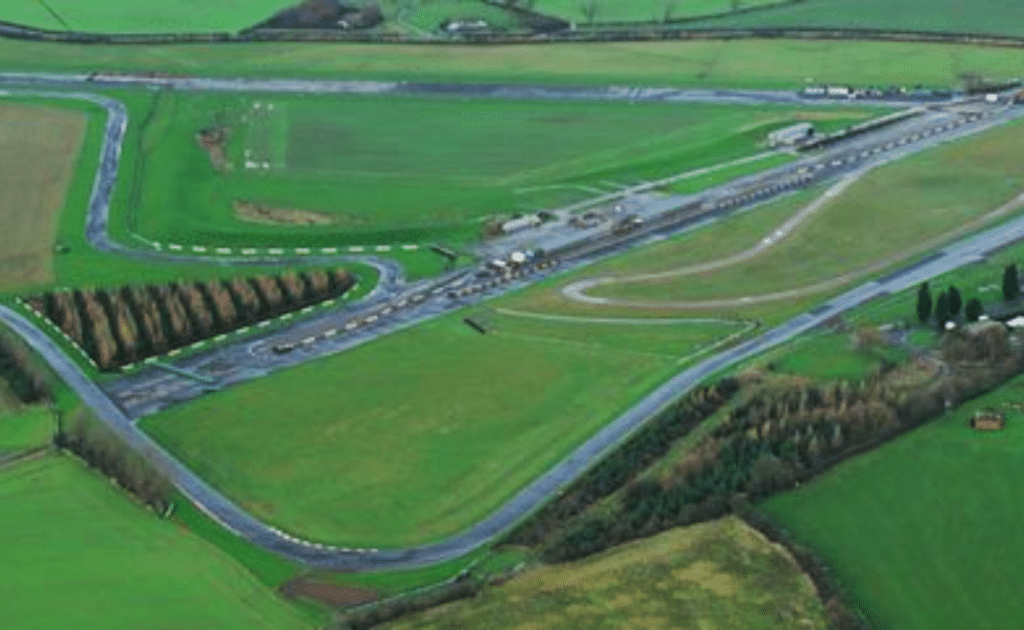 World’s Popular Motorcycle Race Circuit in the United Kingdom (UK ...