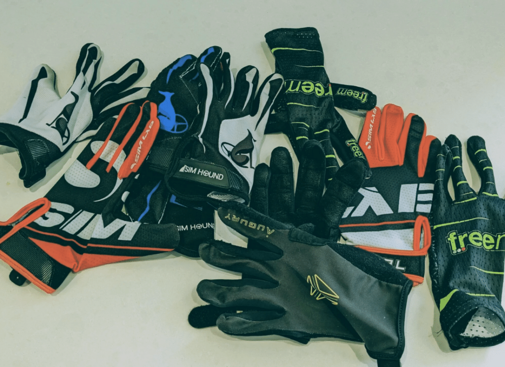 Choosing the Right Motorcycle Racing Gloves: A Comprehensive Guide ...