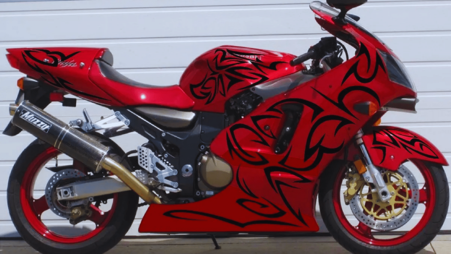 The Art of Customization: Personalize Your Motorcycle | Alpha Racing